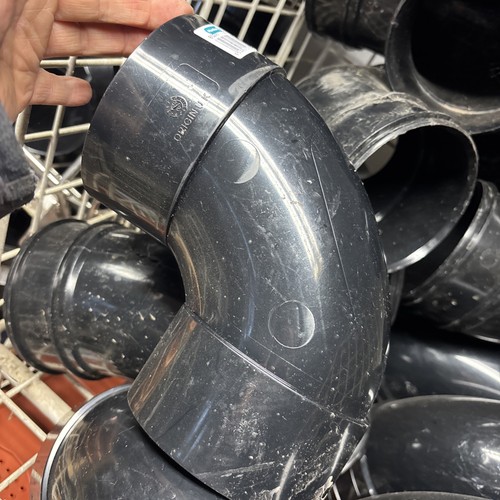 Hunter Double Socket 90 Bend 4in / 110mm. 92 Degrees BS293 Solvent Soil ...
