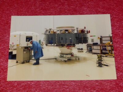 [ESA SPACE RESEARCH] ORIGINAL PHOTOGRAPH MISSION CLUSTER 1995 SATELLITE ...