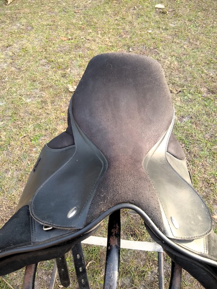 17 1/2" Thorowgood T4 Cob Dressage Saddle with adjustable gullet | eBay
