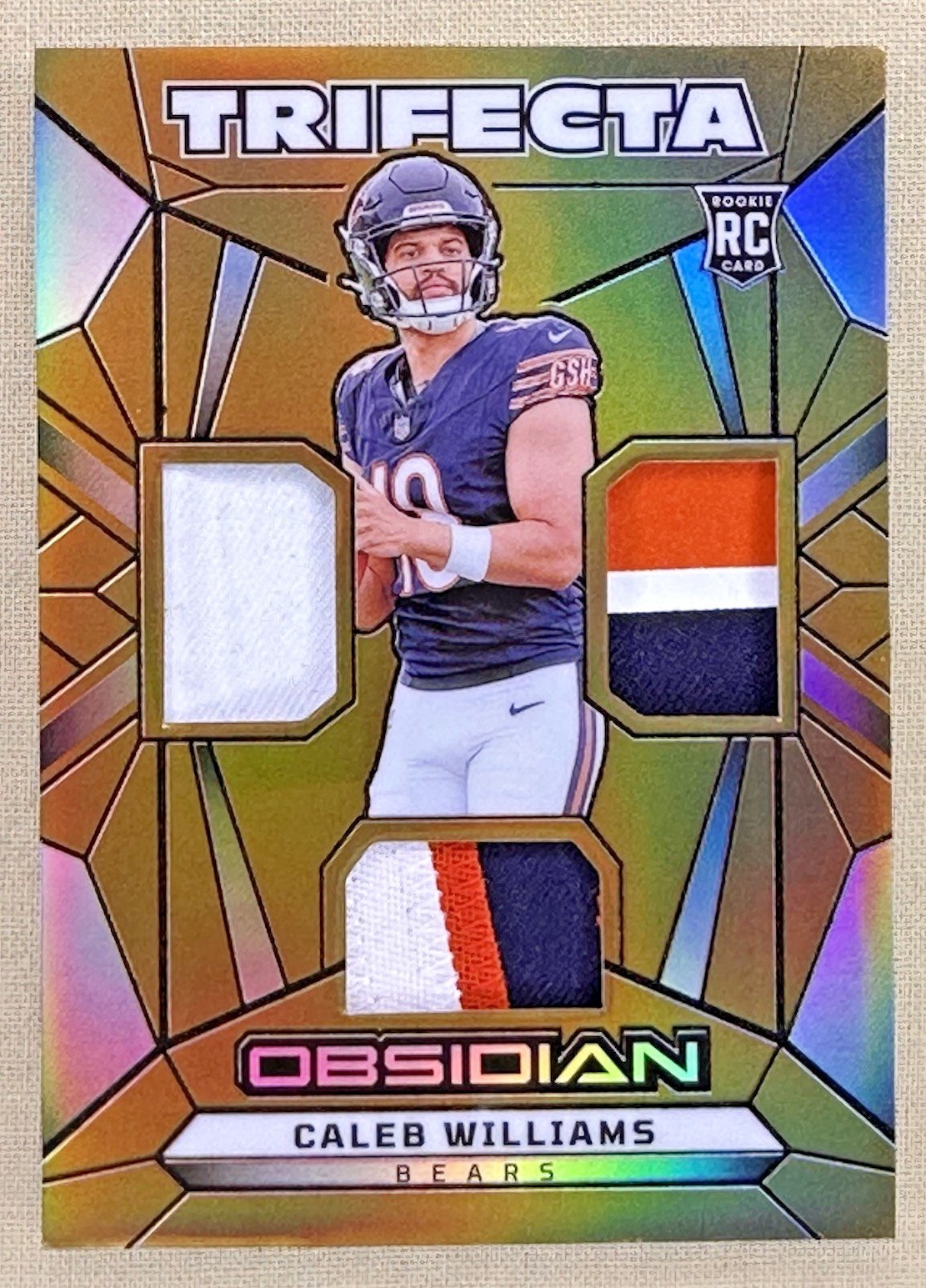 2024 Panini Obsidian - Trifecta Swatches Caleb Williams #TS-CWS Gold ...