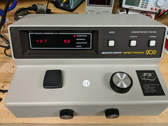 Milton Roy Company Spectronic 20d Spectrophotometer 333175 for sale ...