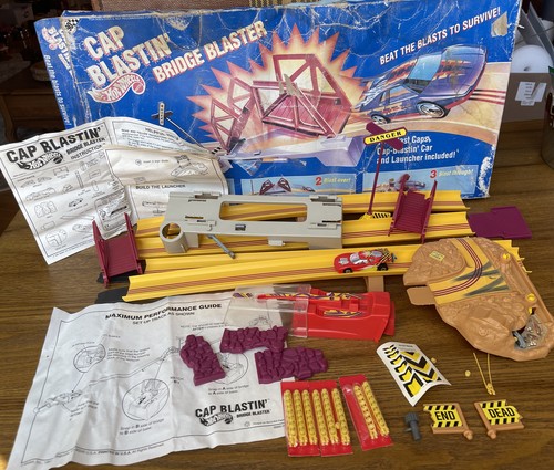Vintage 1990 Hot Wheels #9888 Cap Blastin' Bridge Blaster Set with ...