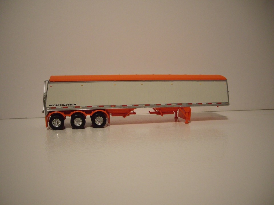 DCP FIRST GEAR 1/64 KENWORTH W900A 60'' SLEEPER AND TRI-AXLE LODE KING ...