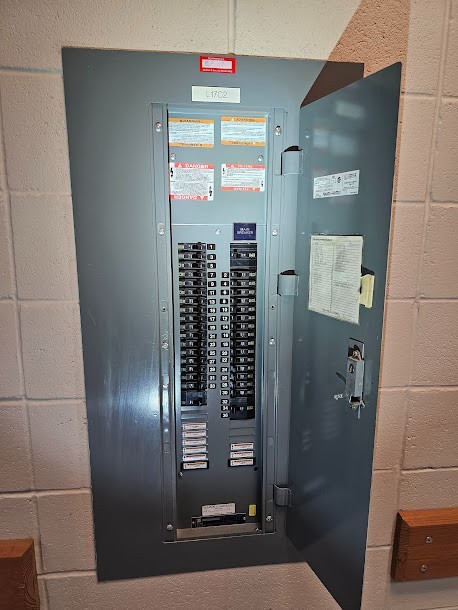 Square D NQOD 100 Amp main Panel With Breakers 208Y/120 Volt 3 phase 4 ...