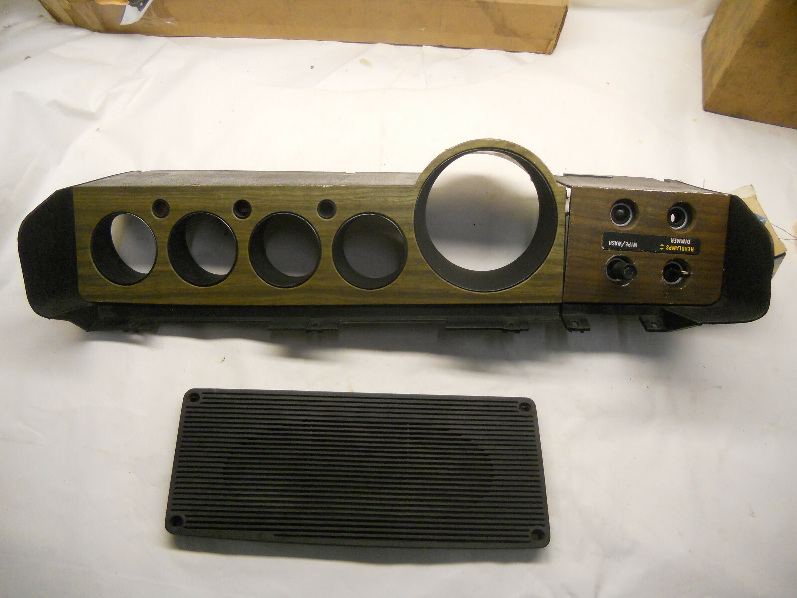 Clean 1970 Dodge Challenger SE DASH CLUSTER SETUP with WOODGRAIN panels ...