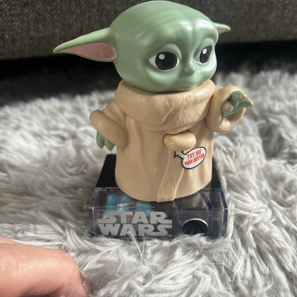 The Mandalorian Star Wars Baby Yoda Grogu Candy Dispenser Talking ...