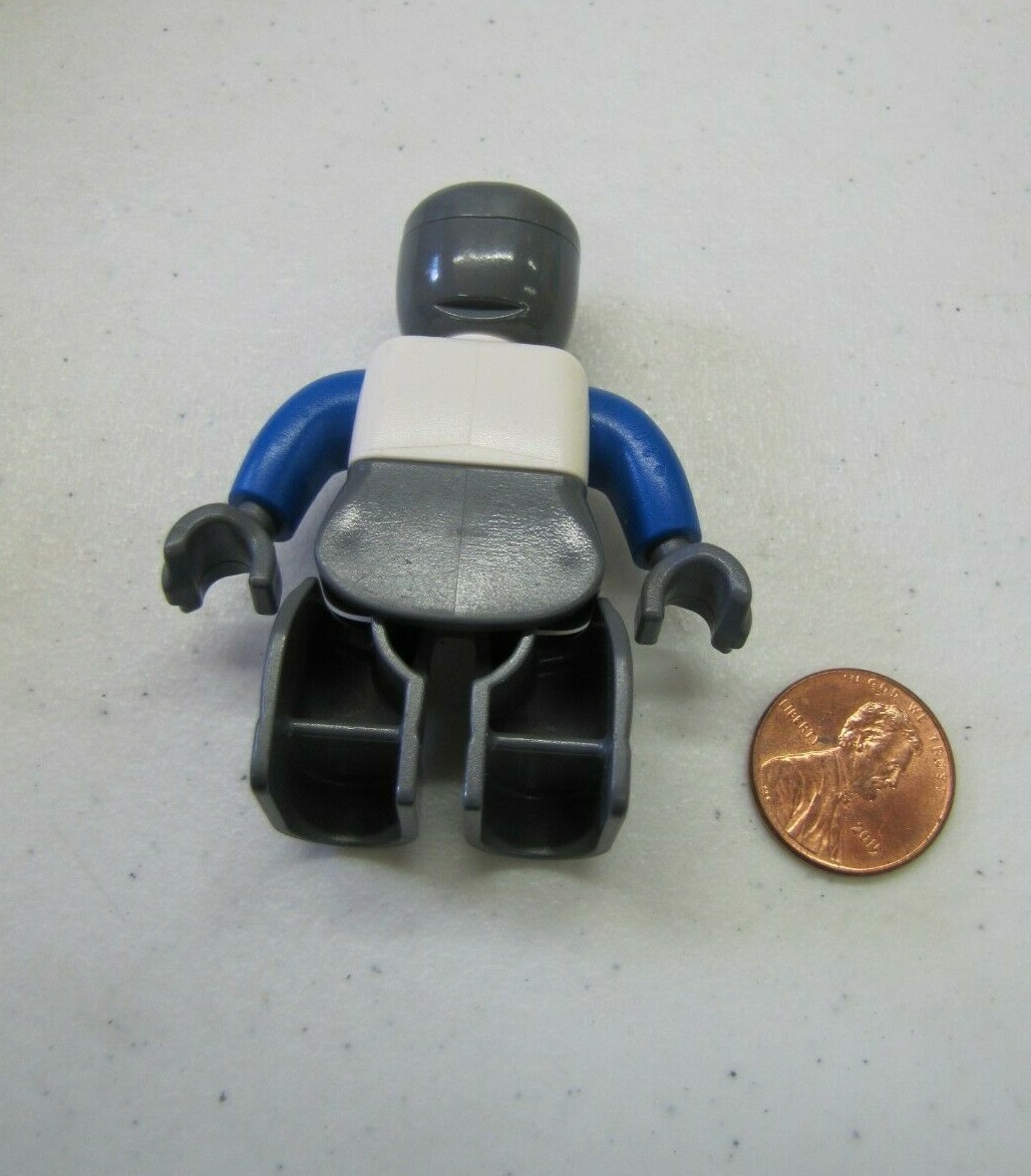 Lego Duplo Grandpa Knight W/ Mustache Helmet Figure Castle Set Minifig ...