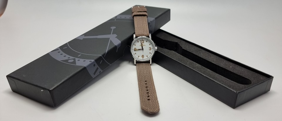 Eaglemoss Watches Military Collection Vintage Retro Style Wristwatch ...