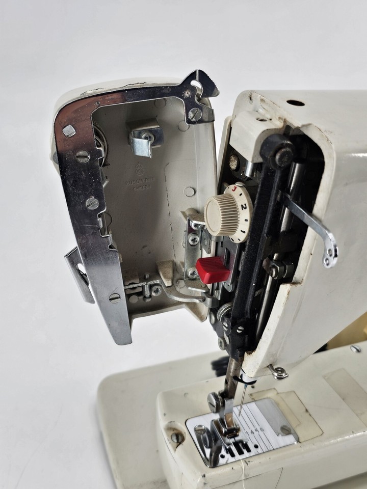 Vintage Husqvarna Viking Sewing Machine Model 6020 | eBay