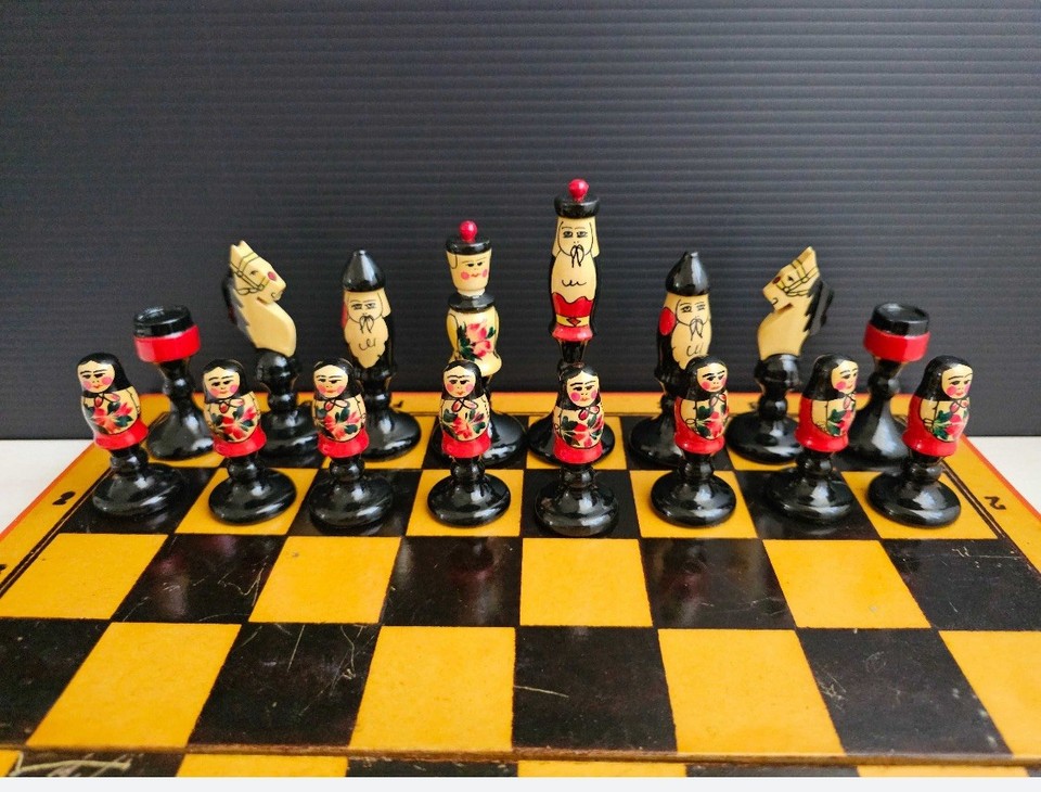 Vintage Wooden Chess Set Soviet USSR - Matryoshka (#37) | eBay