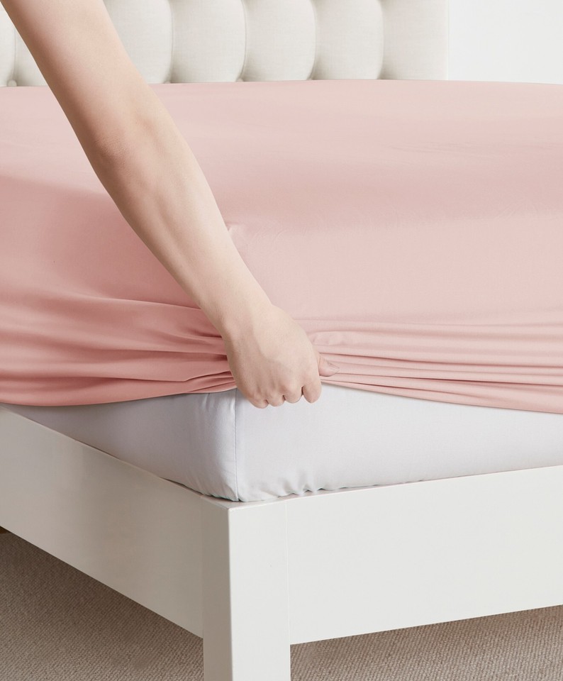 Super Deluxe 1800 Collection Hotel Quality 4 Piece Deep Pocket Bed ...