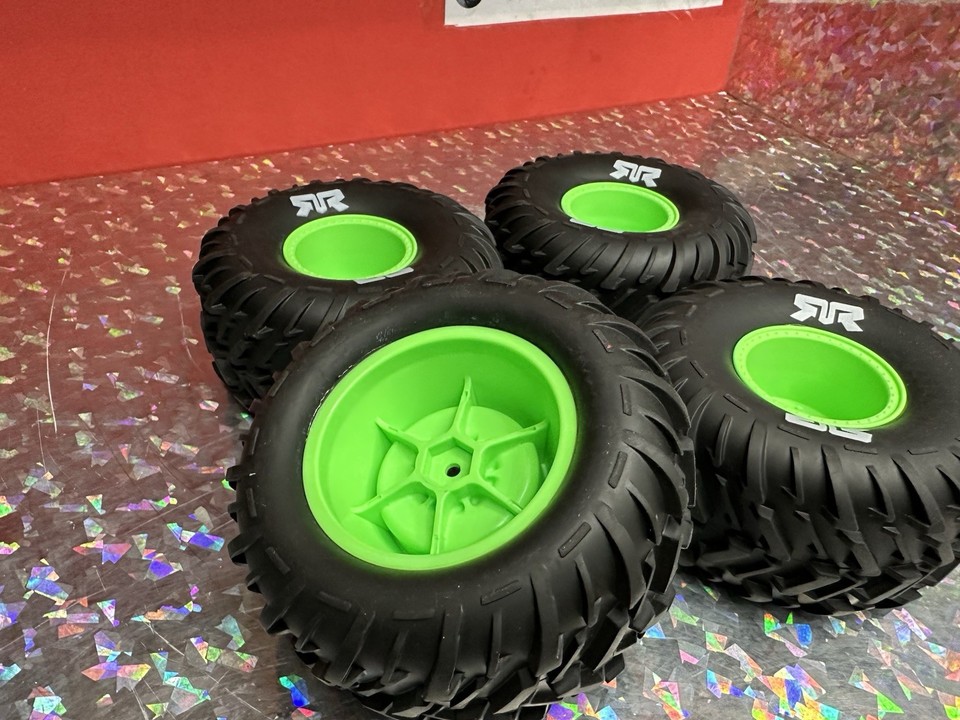 ARRMA ARA-2575 dBoots Cut Chevron MT Tire Set 4- Green QUAKE GORGON ...