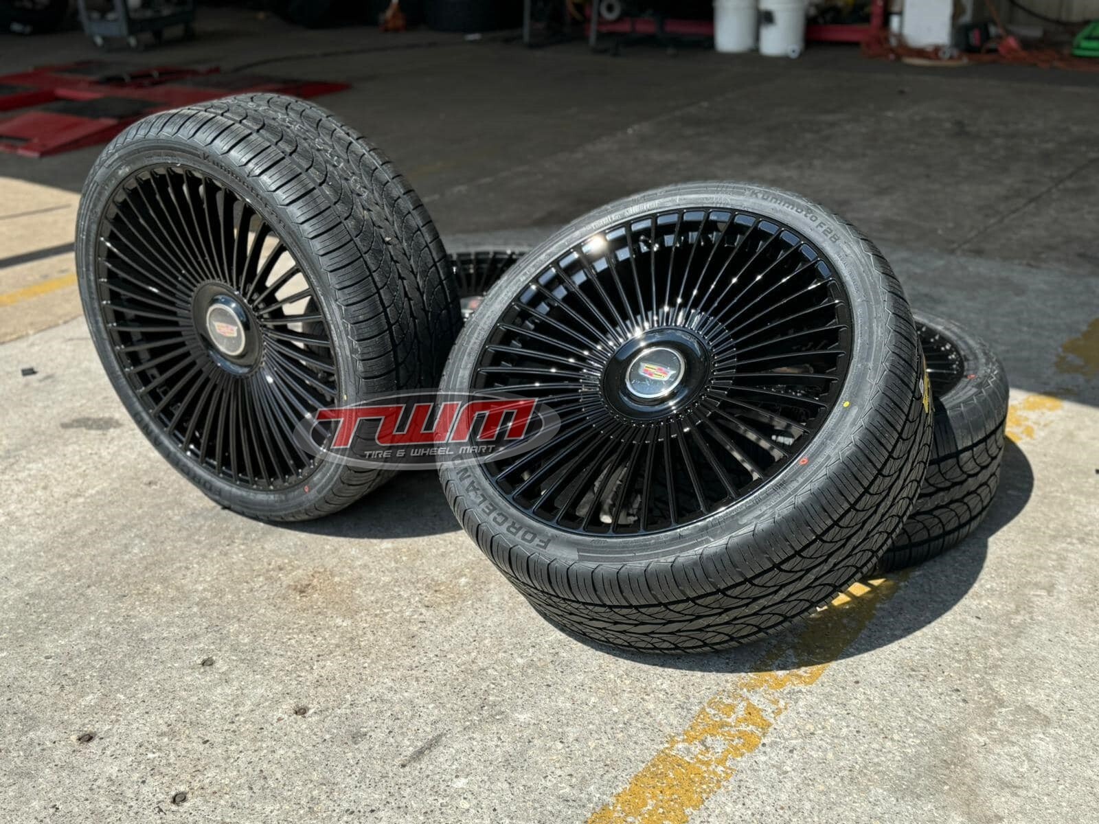 24" Cadillac Escalade Rims Tire Wheels 2953524 | 6X139.7 | 31 Offset ...
