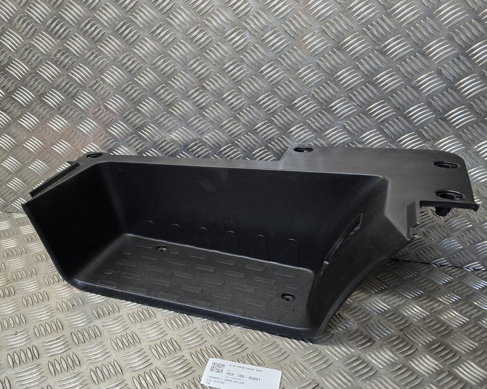 Peugeot E-boxer 435 L3h2 2025 Step Front Right Side | eBay
