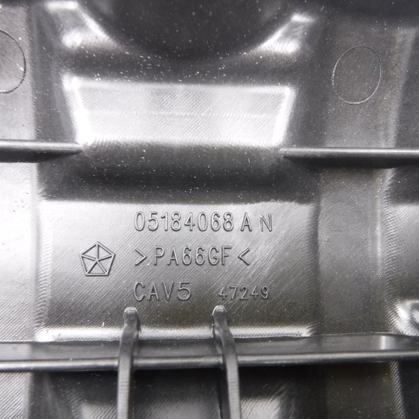 Genuine OEM Mopar Valve Cover for 2011-2014 Chrysler 200 Right side ...