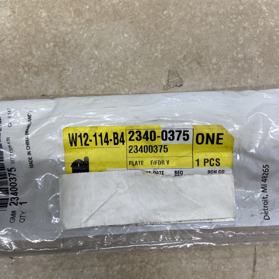 19-20 CHEVY SILVERADO FENDER EMBLEM PLATE OEM 23400375 | Left | Chrome ...