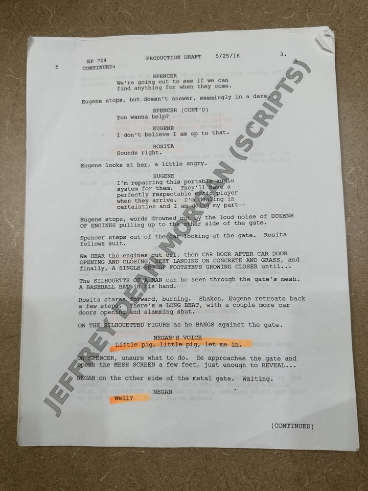 THE WALKING DEAD/ Jeffrey Dean Morgan 2016 Production Script, "Episode ...