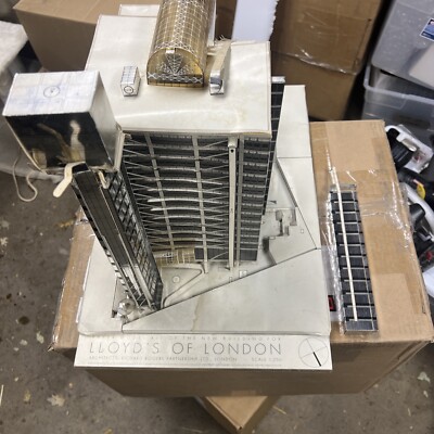 LLOYD'S OF LONDON PAPER MODEL KIT - ROGERS ARCHITECTS ~ 1:250 SCALE ...