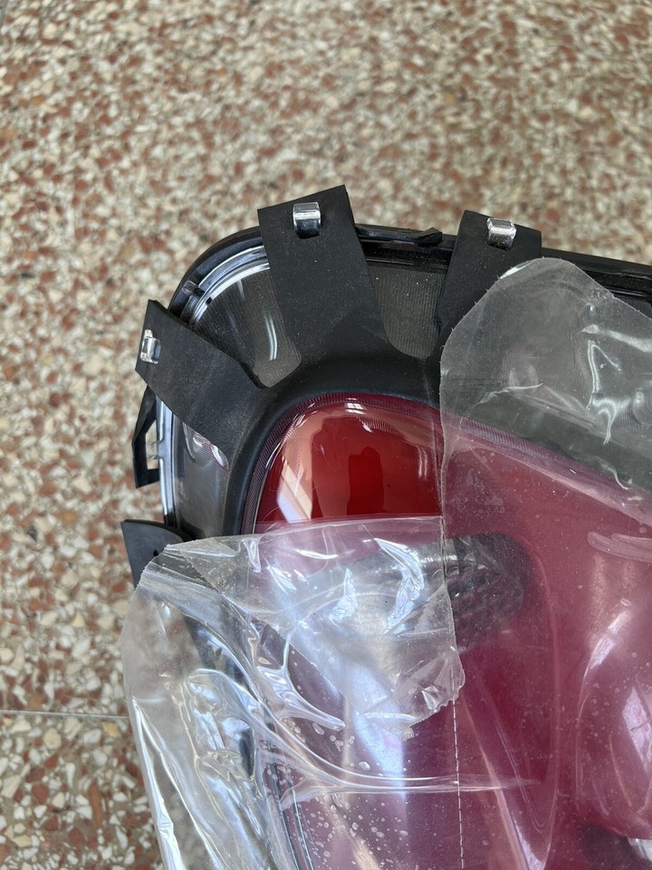 2005-2013 C6 Corvette Victory Red Headlight Assembly RH GM# 20789700 ...