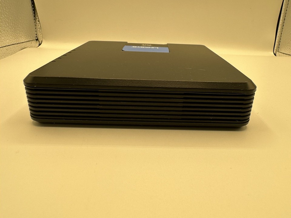 Cisco Linksys Cable Modem Black CM100 with USB Ethernet Connections ...