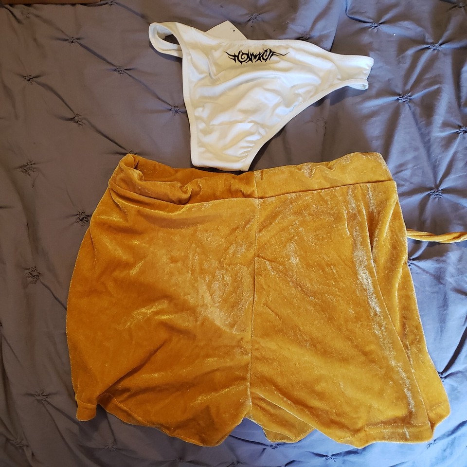 NWT LOT Foverever 21 Velvet Shorts w/ Bikini Panties Set Yellow Cream ...