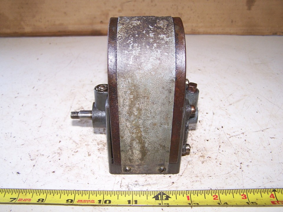 INTERNATIONAL HARVESTER Type L 1 1/2, 3hp M Hit Miss Gas Engine Magneto ...