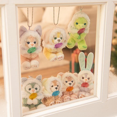 Tokyo Disney Sea Duffy White Winter Time Wonders keychain charm plush ...