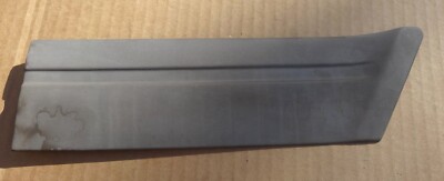 1986-1993 Volvo 240 PASSENGER RIGHT Front Fender Lower Molding Trim | eBay