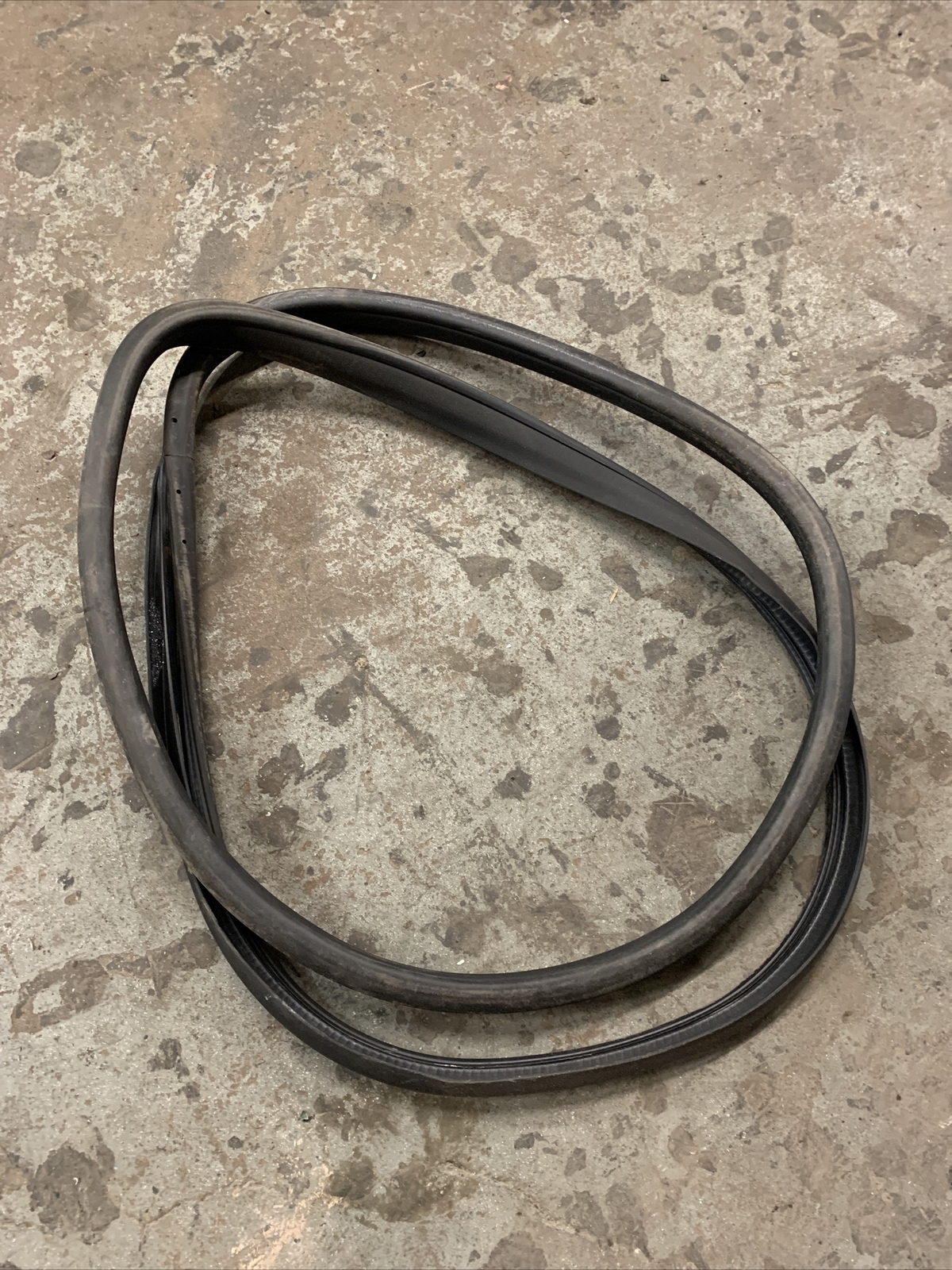 11 - 16 MERCEDES E350 W212 DOOR WEATHERSTRIP SEAL FRONT LEFT DRIVER ...