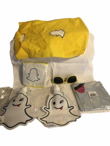 Snapchat Ghost Emoji Clip-On Water Bottle Flask Plastic, bag, Glasses ...