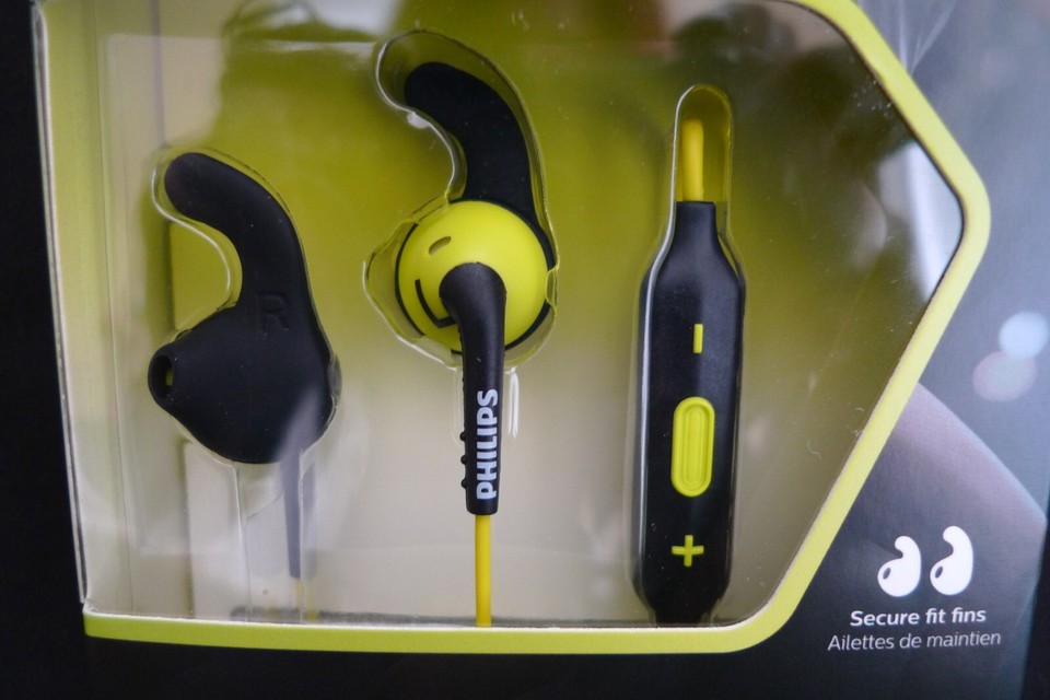 PHILIPS ACTION FIT RUNFREE WIRELESS SPORTS EARBUDS BLUETOOTH NEW IN ...