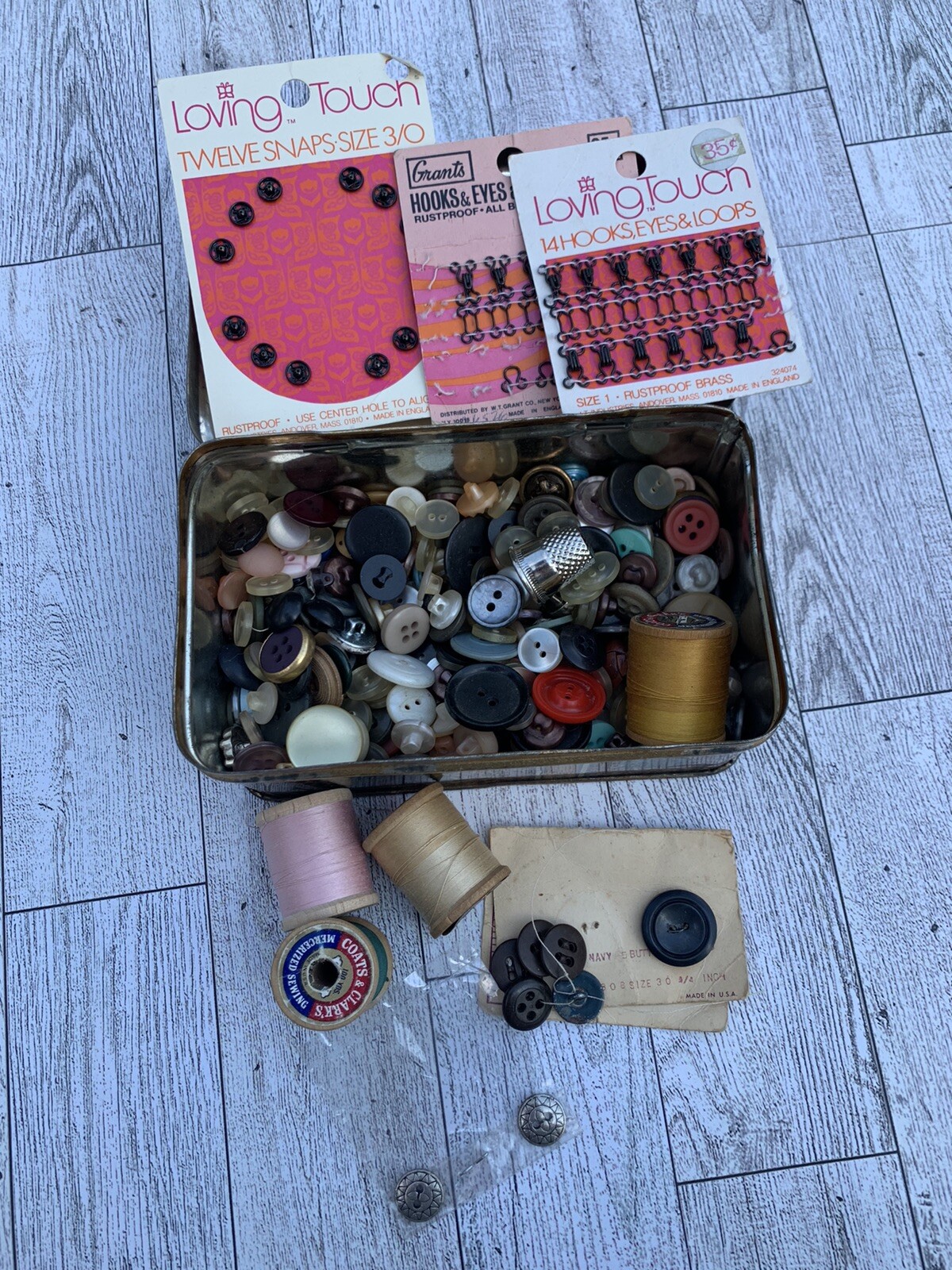 Vintage BUTTONS LOT Thread Old Tin hinged Box England Riley Bros Sewing ...