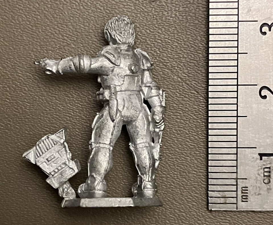 Denizen Miniatures 25mm scale metal Sci-fi SF36 “ Space Troops Officer ...
