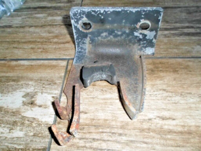 Ford Bronco II - Spare Tire Carrier Striker ***HEAVY WEAR*** | eBay