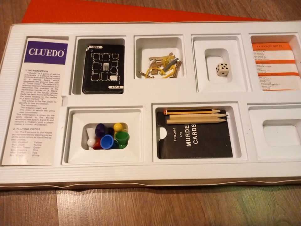 VINTAGE 1965 'CLUEDO' BOARD GAME Waddingtons COMPLETE Red box retro ...