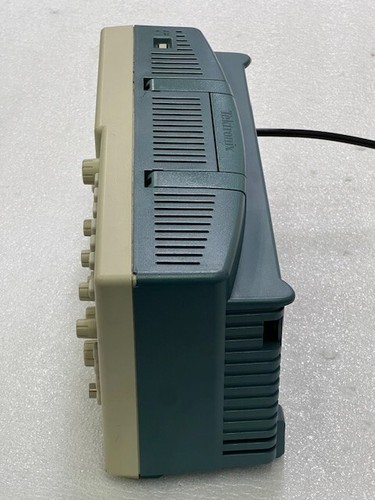 Tektronix TDS1012B Digital Oscilloscope Powers on for sale online | eBay