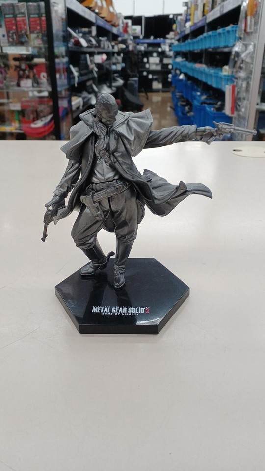 Konami Konami Figure Collection Revolver Ocelot (GMetallic Ver.) | eBay UK