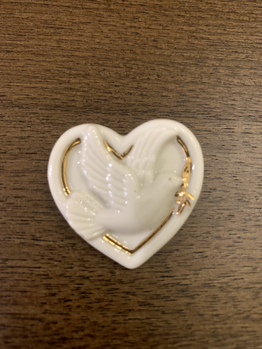 Beautiful LENOX Porcelain Heart Pin Brooch with Dove Vintage Gold Trim ...