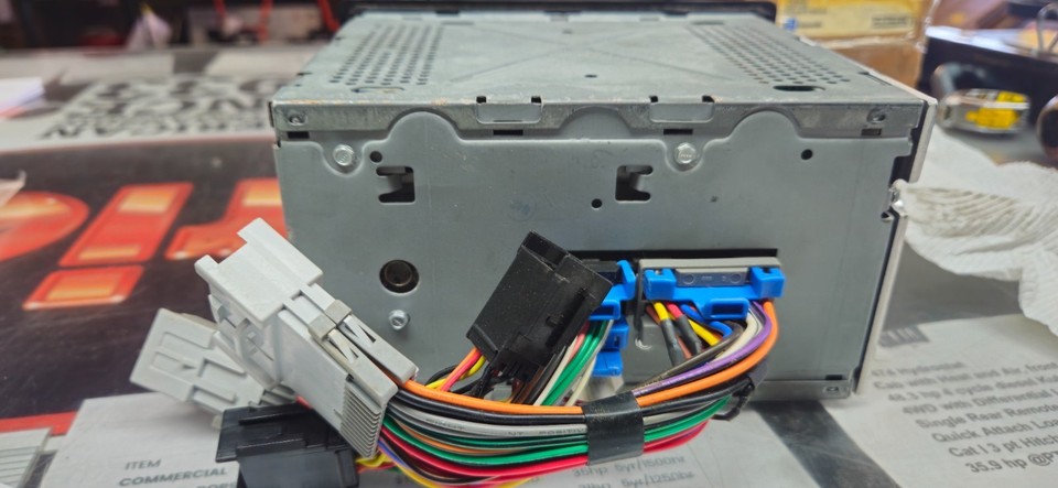 Delphi 05-12 OEM CHEVROLET COLORADO AM FM CD PLAYER RADIO RECEIVER ...