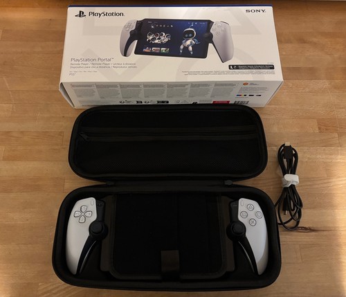 PlayStation PS5 Portal Remote Player - White for PS5 with box and carry ...