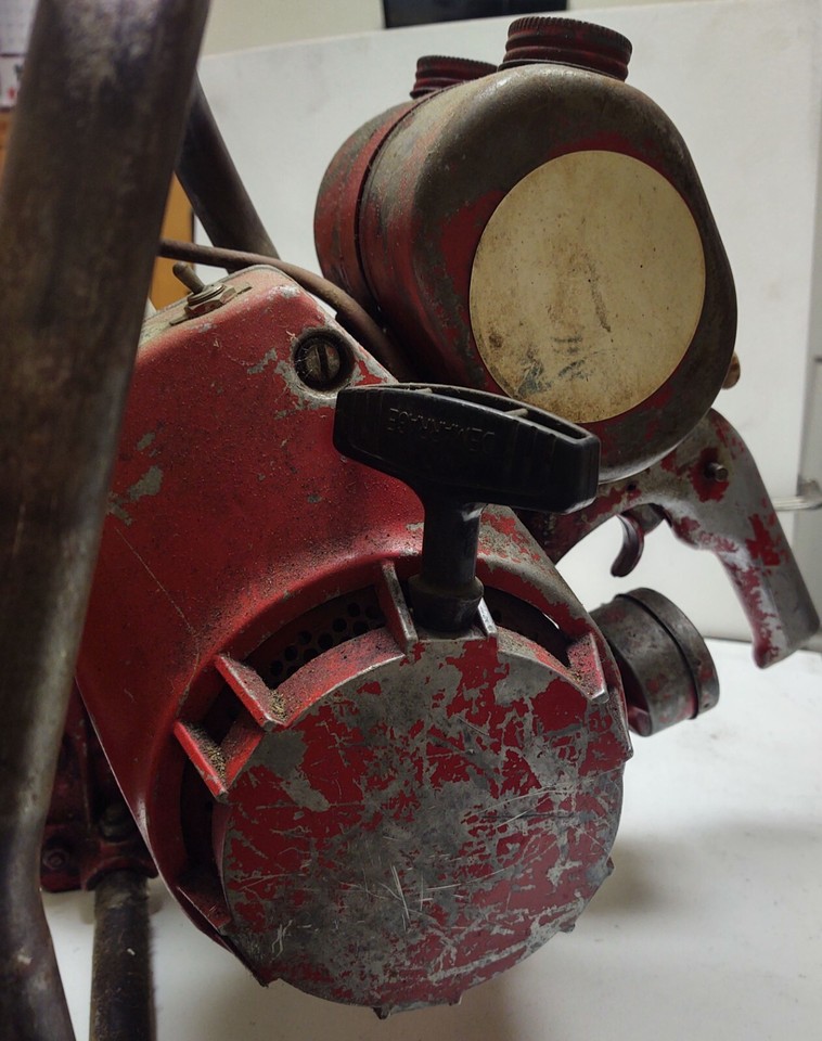 VINTAGE 1950's MONO LINE LOGGING CHAINSAW-- MAN CAVE- WILL FIRE ...
