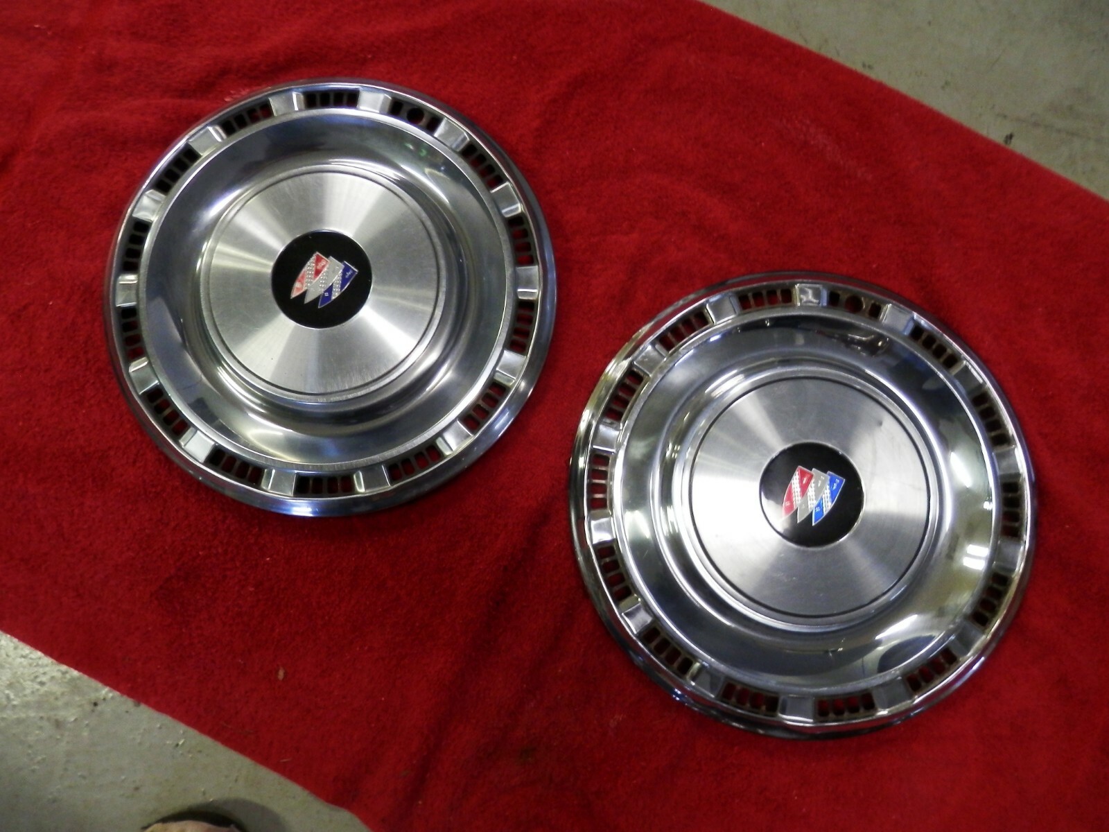 Pair of 2 -- 1969 1970 Buick Special Skylark Hubcaps Wheel Covers 14 ...