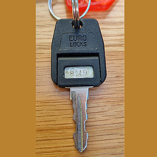 LockDoctor.Biz Desk Pedestal Lock Mastered (M18) with 2-Keys Range ...