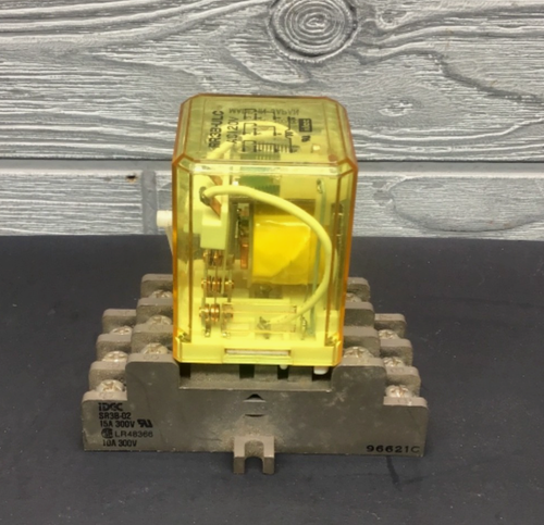 IDEC RR3B-ULC AC120V Relay 11-PIN 120V W/ SOCKET SR3B-02 | eBay
