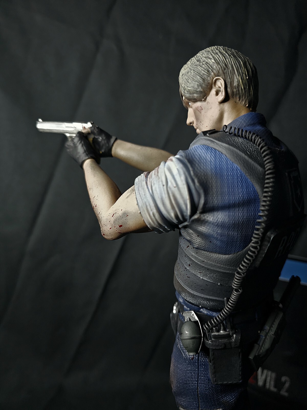 Resident Evil 2 RPD Leon Kennedy Statue 1/6 | eBay UK