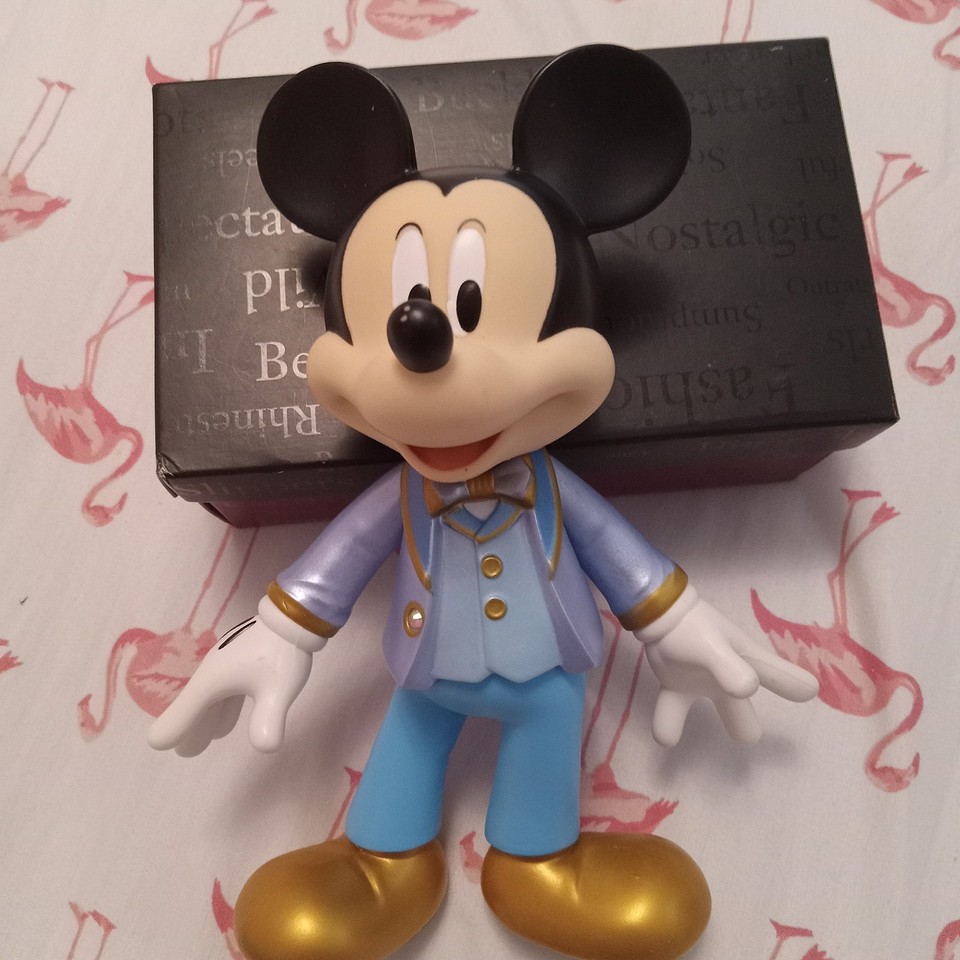 2022 Walt Disney World Mickey Mouse 50th Anniversary Figure | eBay