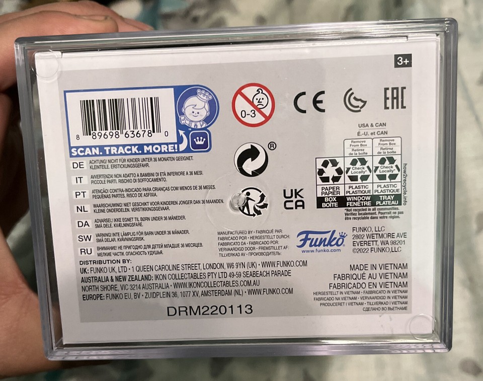 Funko Pop PSA MINT 9 Charizard Metallic Figure Rare #843 2022 New | eBay