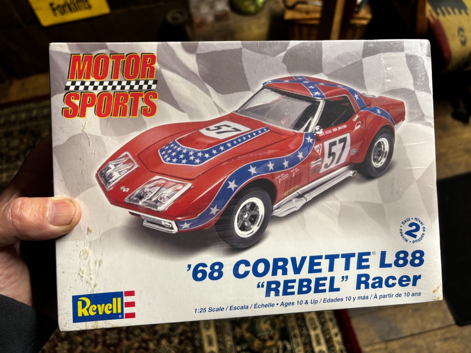 Revell '68 Chevy Corvette L-88 Rebel Racer Model Kit 1/25 Factory ...