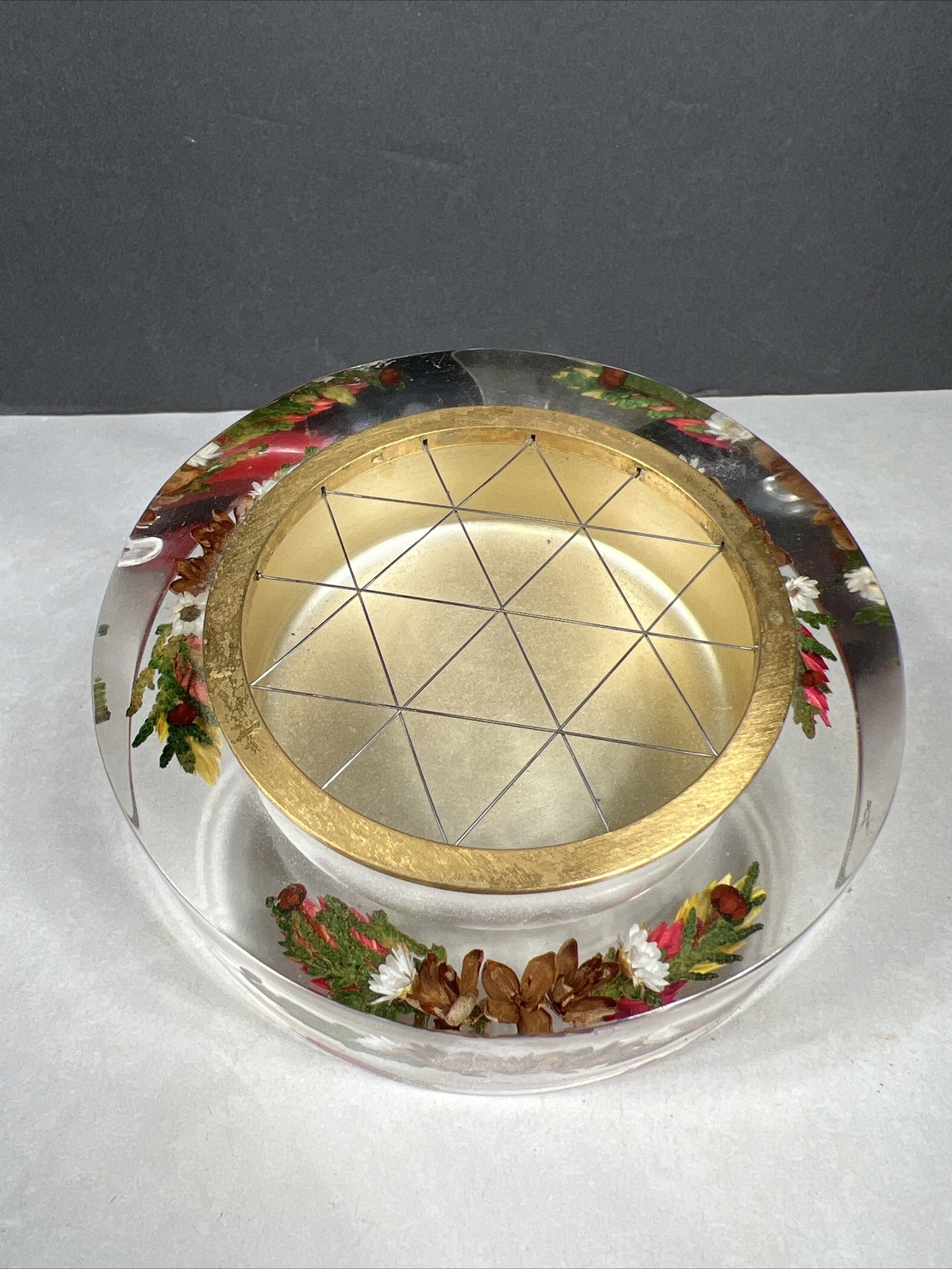 Vintage 1970s CLEARFLOAT Acrylic 3D Lucite Gold Metal Insert Ashtray | eBay