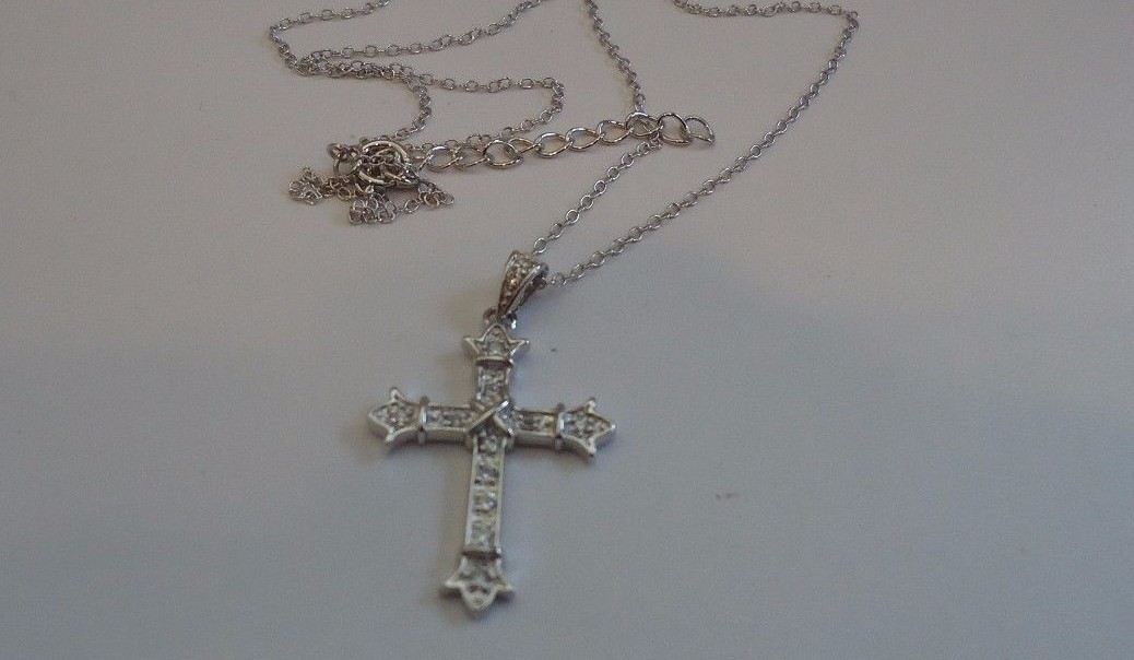 STERLING SILVER CROSS NECKLACE PENDANT W/ .75 cts LAB CREATED DIAMONDS ...